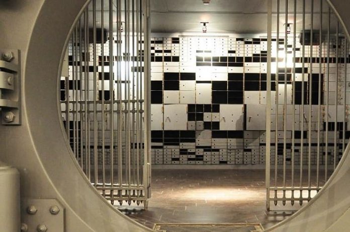 Vault Teller Resume Sample - Few Best Examples [Must Check]